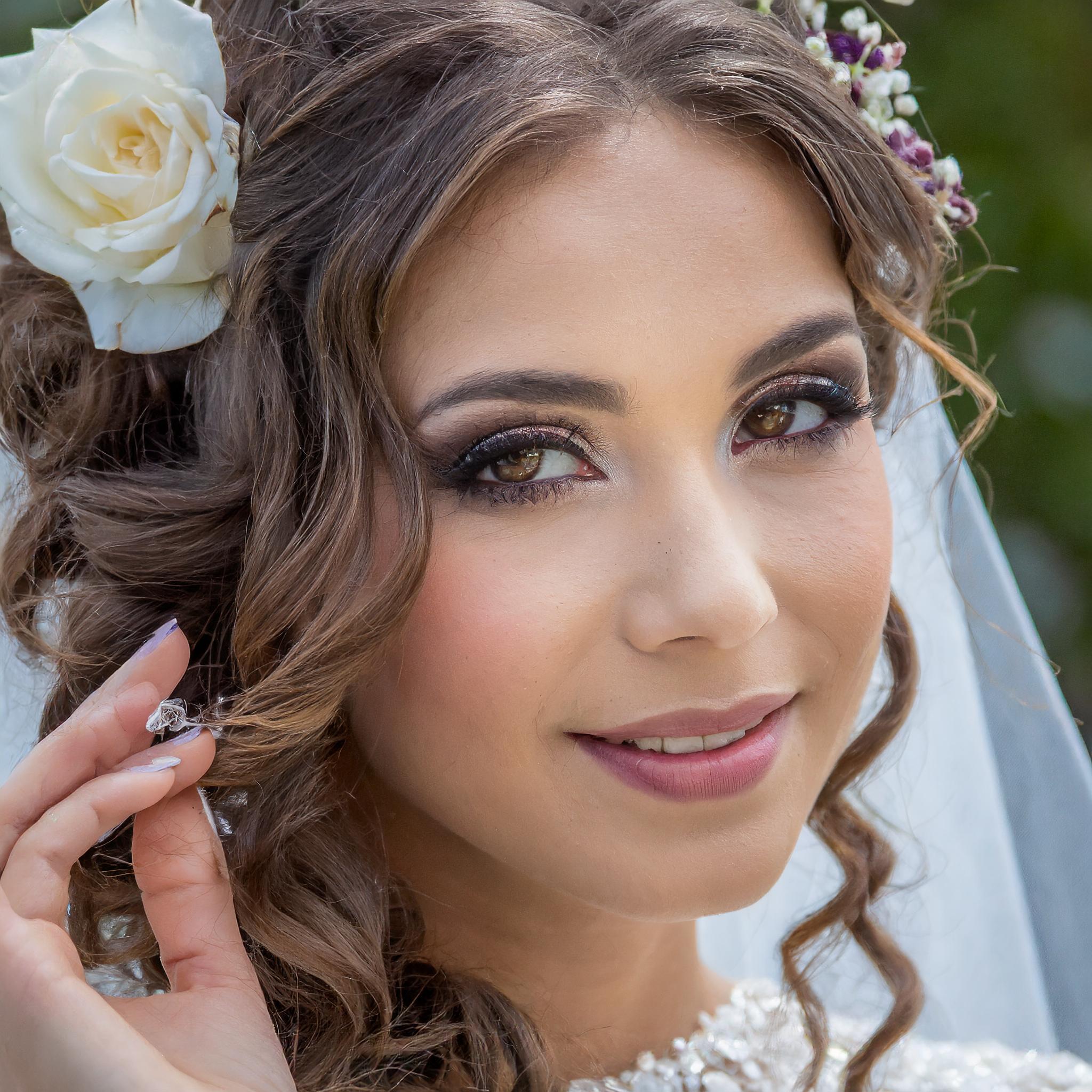 Classic Bridal Makeup Look Step-By-Step Guide
