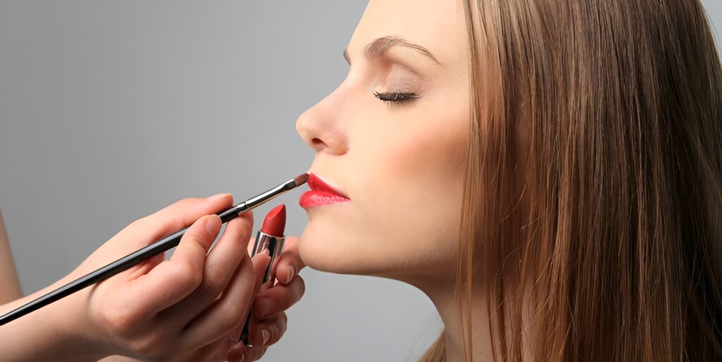How To Apply Lipstick Step By Step?