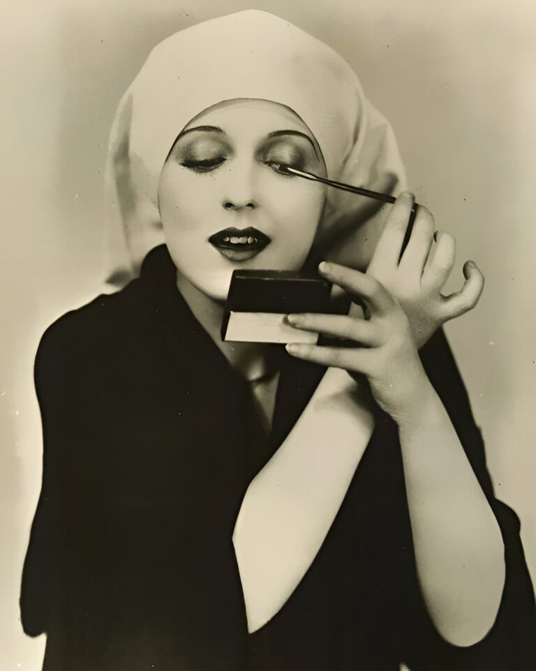 Iconic Makeup Looks of the 20th Century & Recreate Them